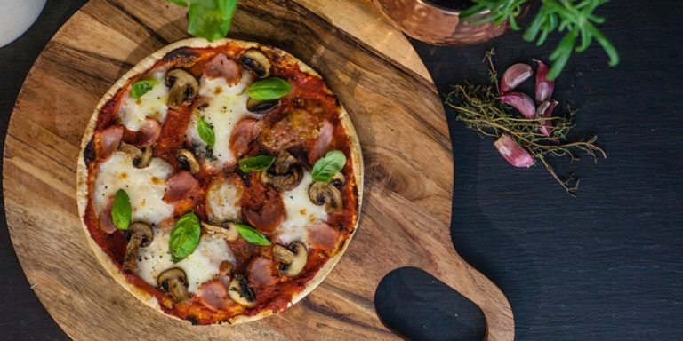 5 façons de commander une pizza saine pour la livraison - We Dig Up